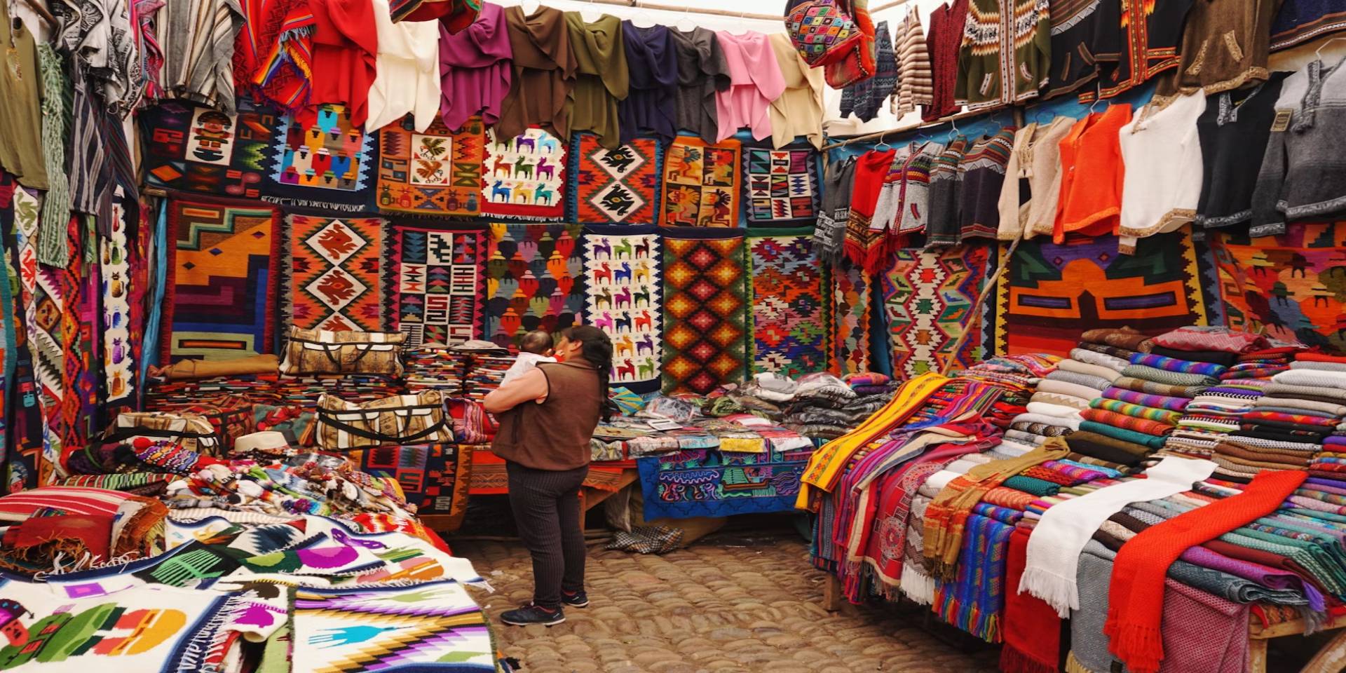 Must-See Places For Visitors For Shopping In Tanzania